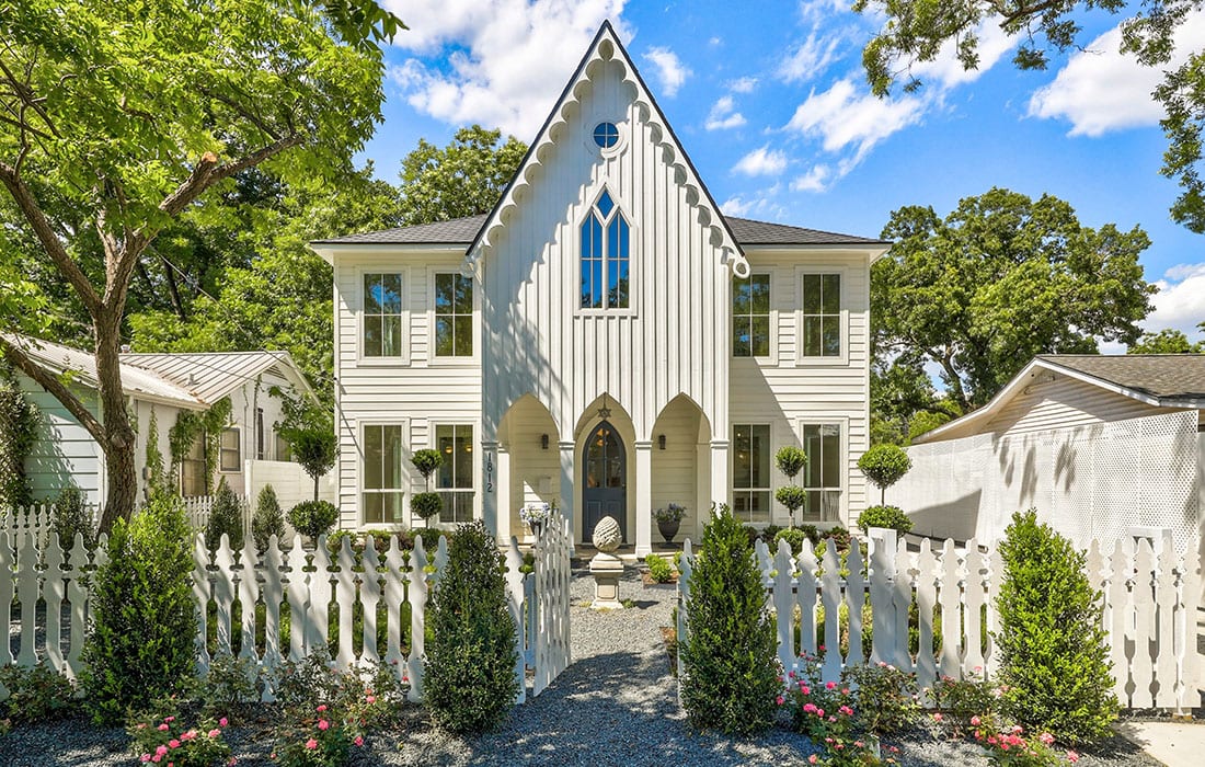 See Ivan Spaller and Priscilla Glover's Whimsical Storybook Homes in ...