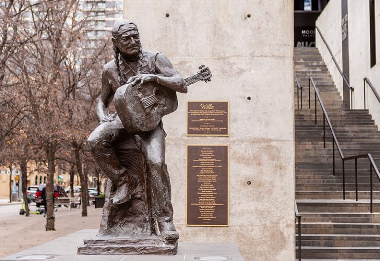 Filmmaker Cameron Crowe to Induct My Morning Jacket Into ACL Hall of Fame - Tribeza