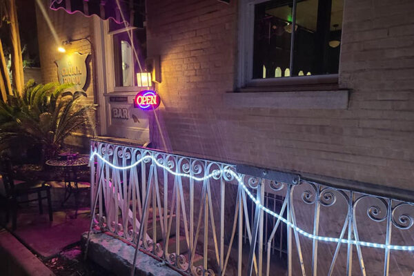 The Best Dive Bars in Austin - Tribeza