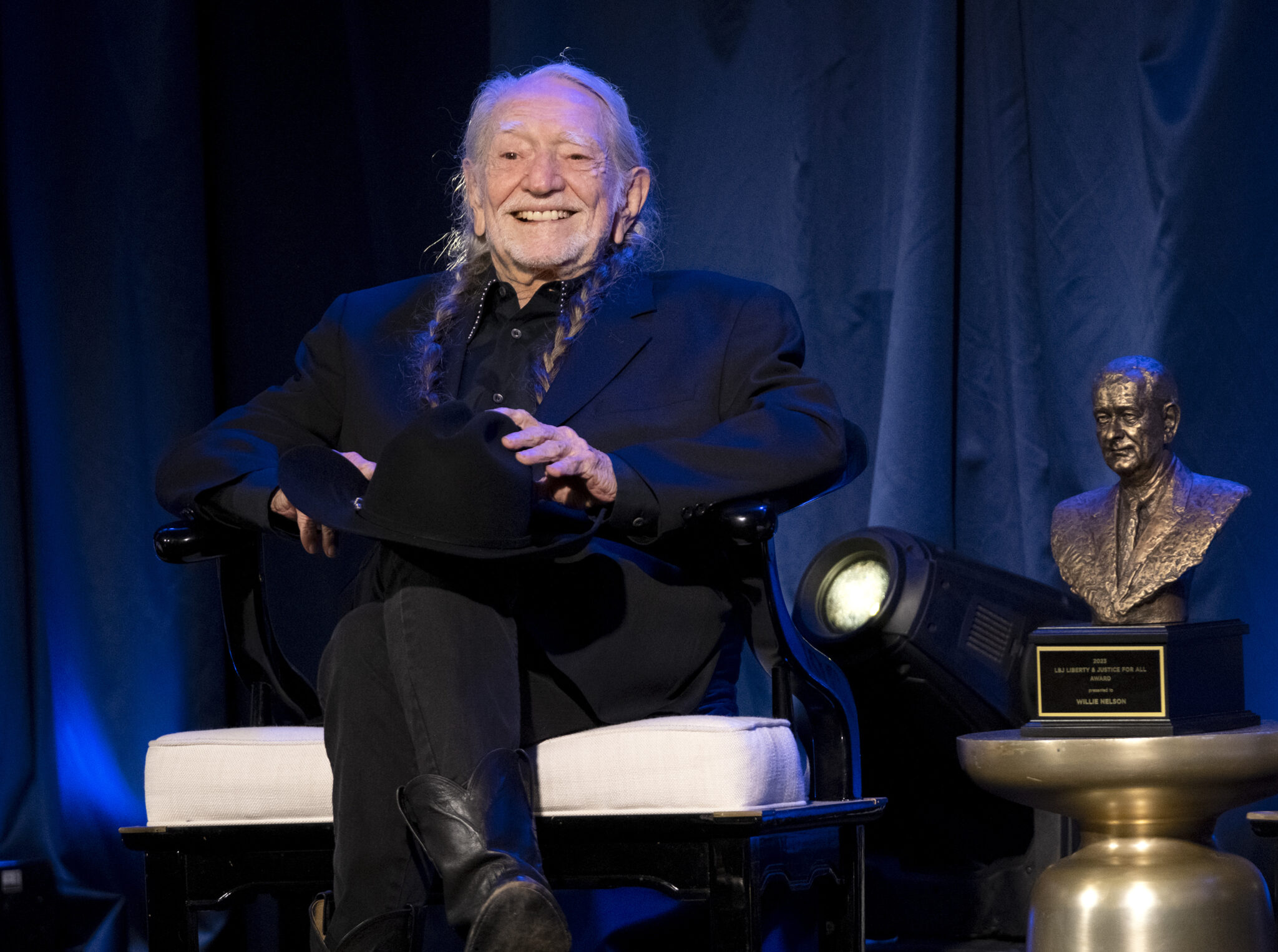 LBJ Foundation Shares Its Highest Honor with Willie Nelson