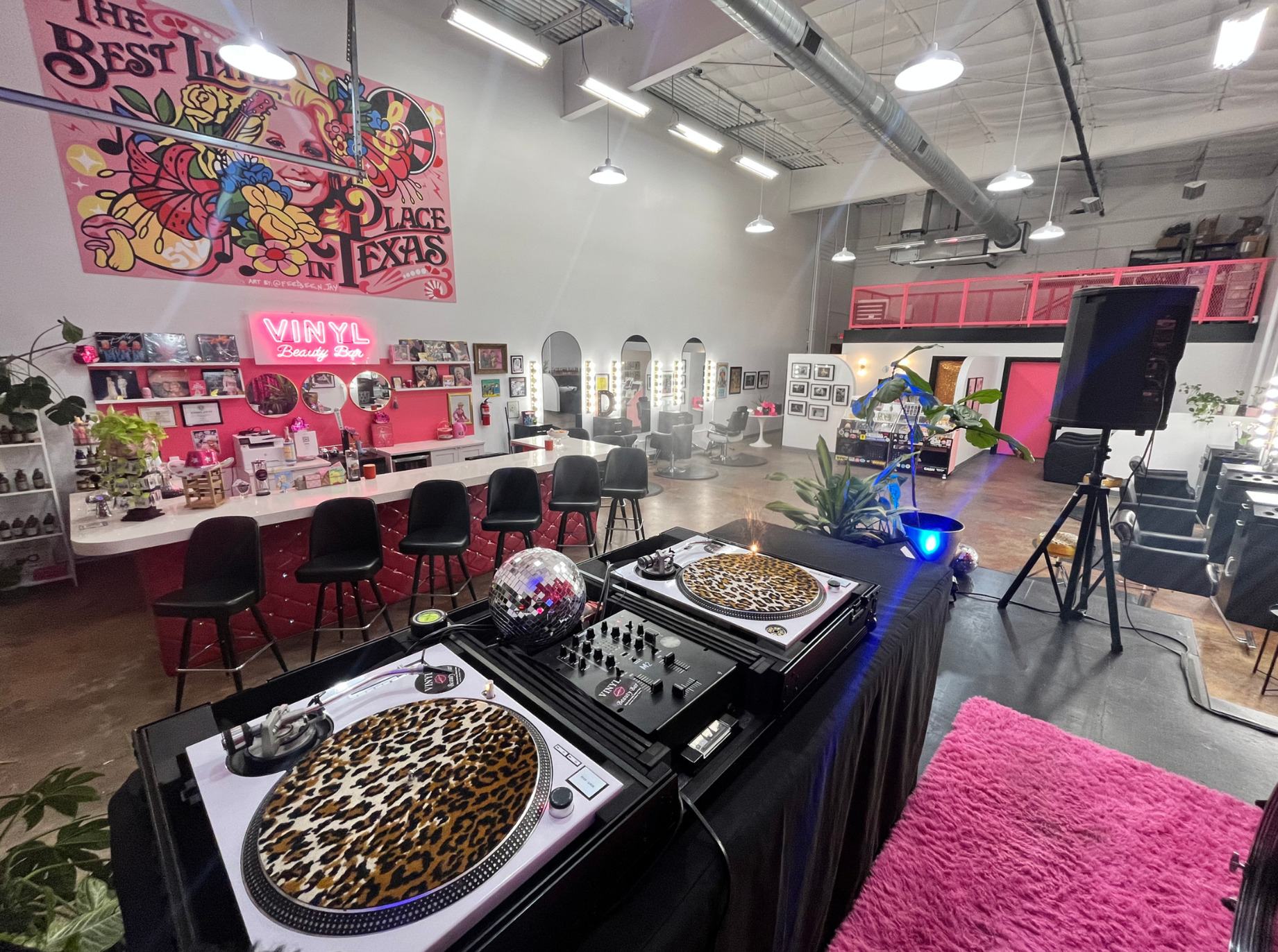 VINYL Beauty Bar's New East Austin Location Promises a Fusion of Salon ...